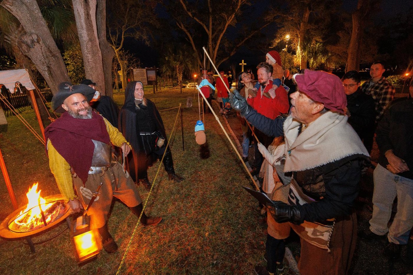 Las Posadas Navideñas: Journeying to Bethlehem alongside the Holy ...