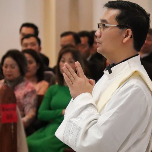 Vietnamese priest’s journey to ordination fulfils his father’s dream ...